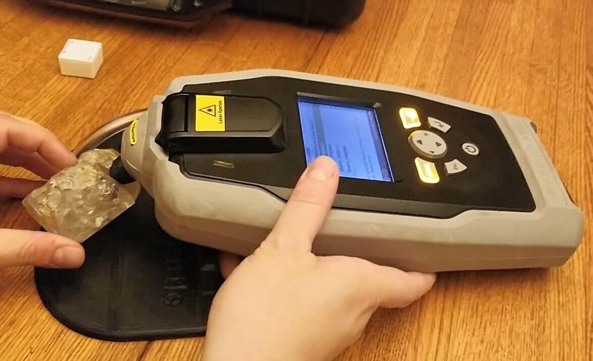 Handheld Raman Spectrometer for Gem Identification with Software for A ...